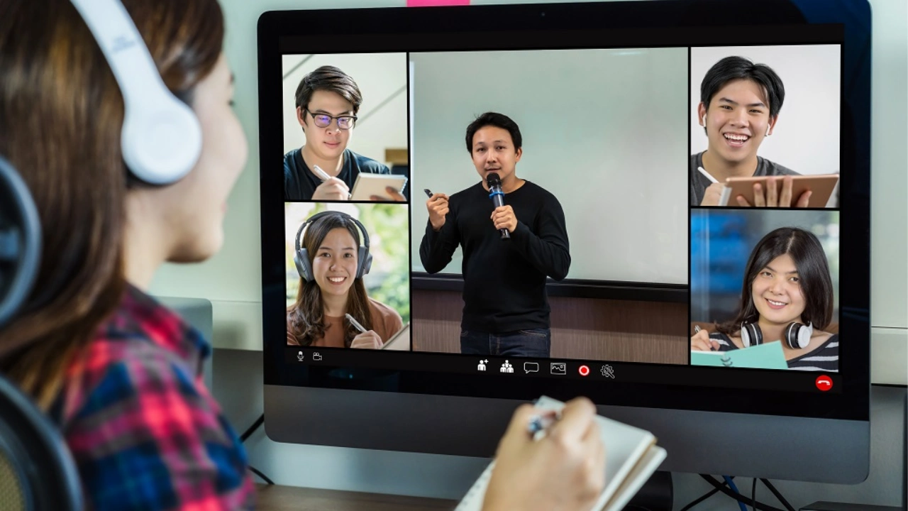 7 Team Building Activities for Your Telecommuting Team - Trust Well Network